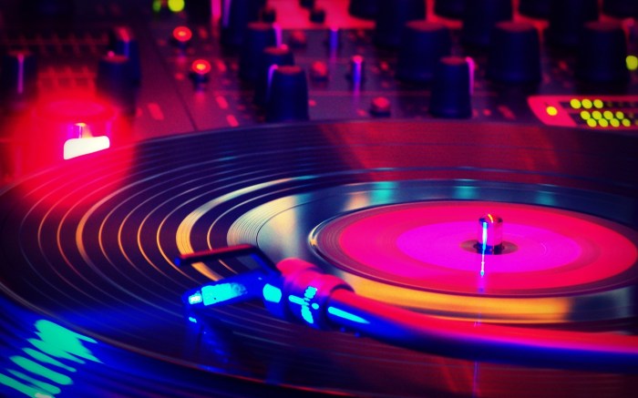 Vevo Watch Party Turntable Music Videos A New Experience | SkyportSystems